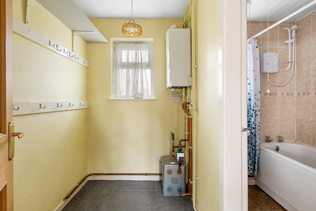 Oak Tree Drive, Sydney, Crewe – CW Estate Agents